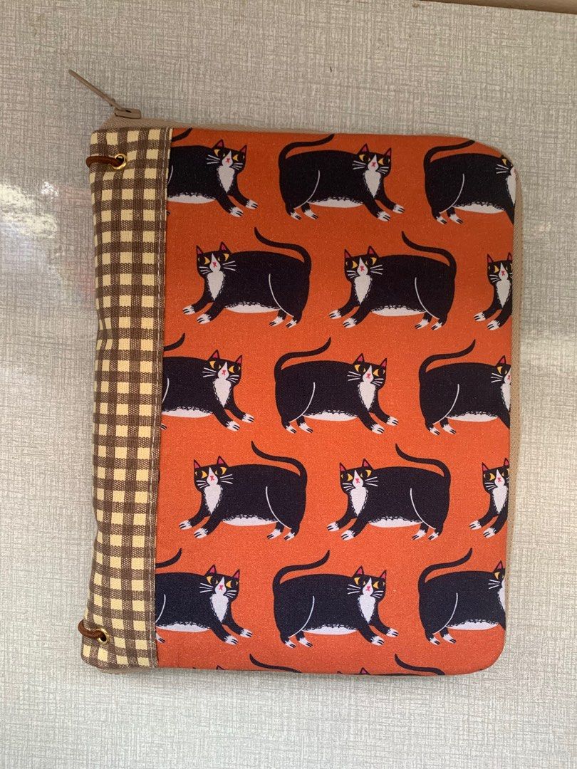 A5 zipper Traveller notebook, Hobbies & Toys, Stationery & Craft ...