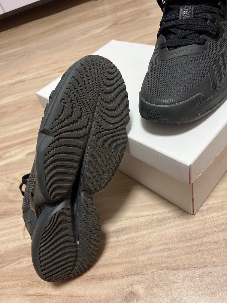 Adidas Don Issue 4 UK9.5, Men's Fashion, Footwear, Sneakers on Carousell