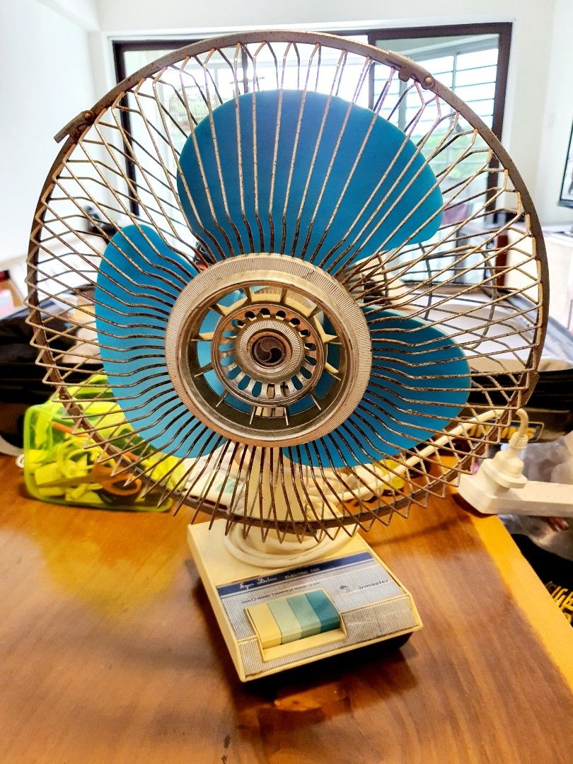 AirMaster Vintage Fan, Hobbies & Toys, Memorabilia & Collectibles, Vintage Collectibles on Carousell