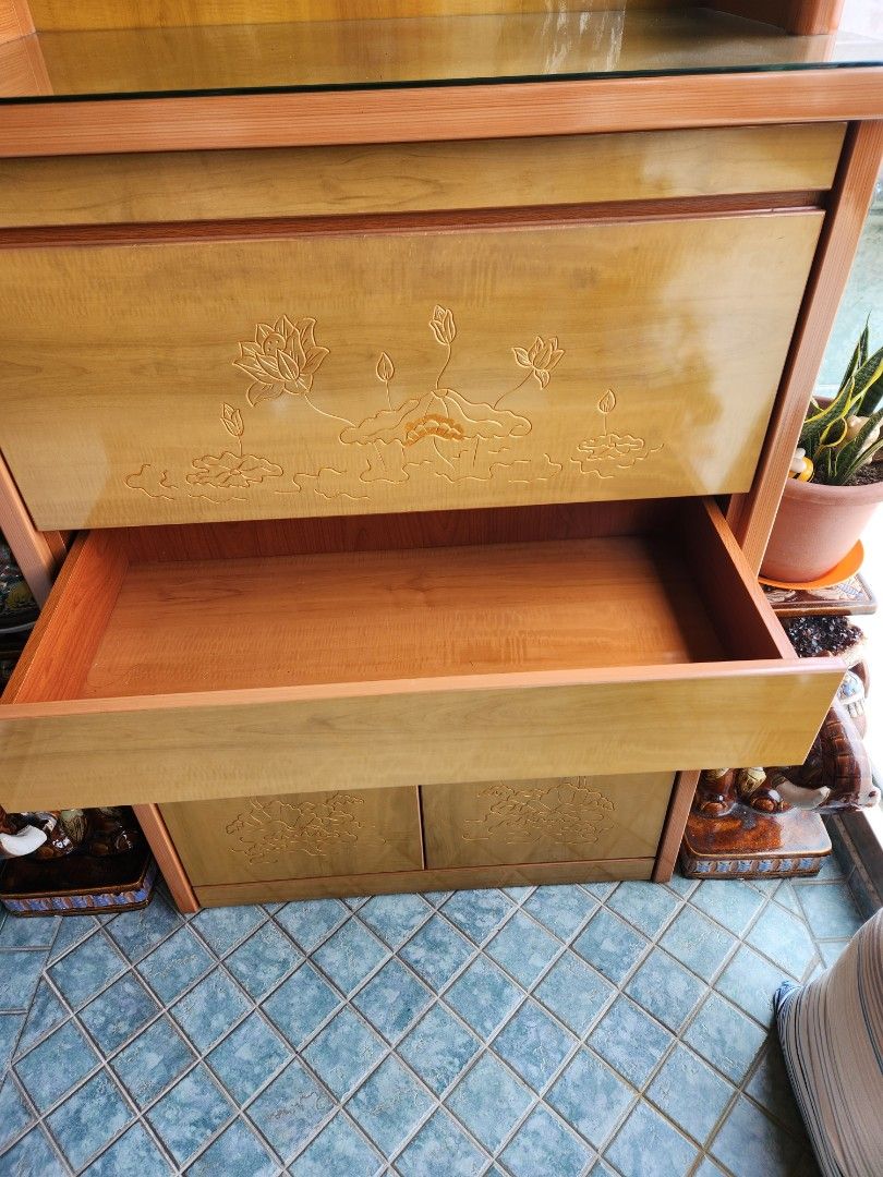 Altar display table (full set) top and bottom with storage, Hobbies ...