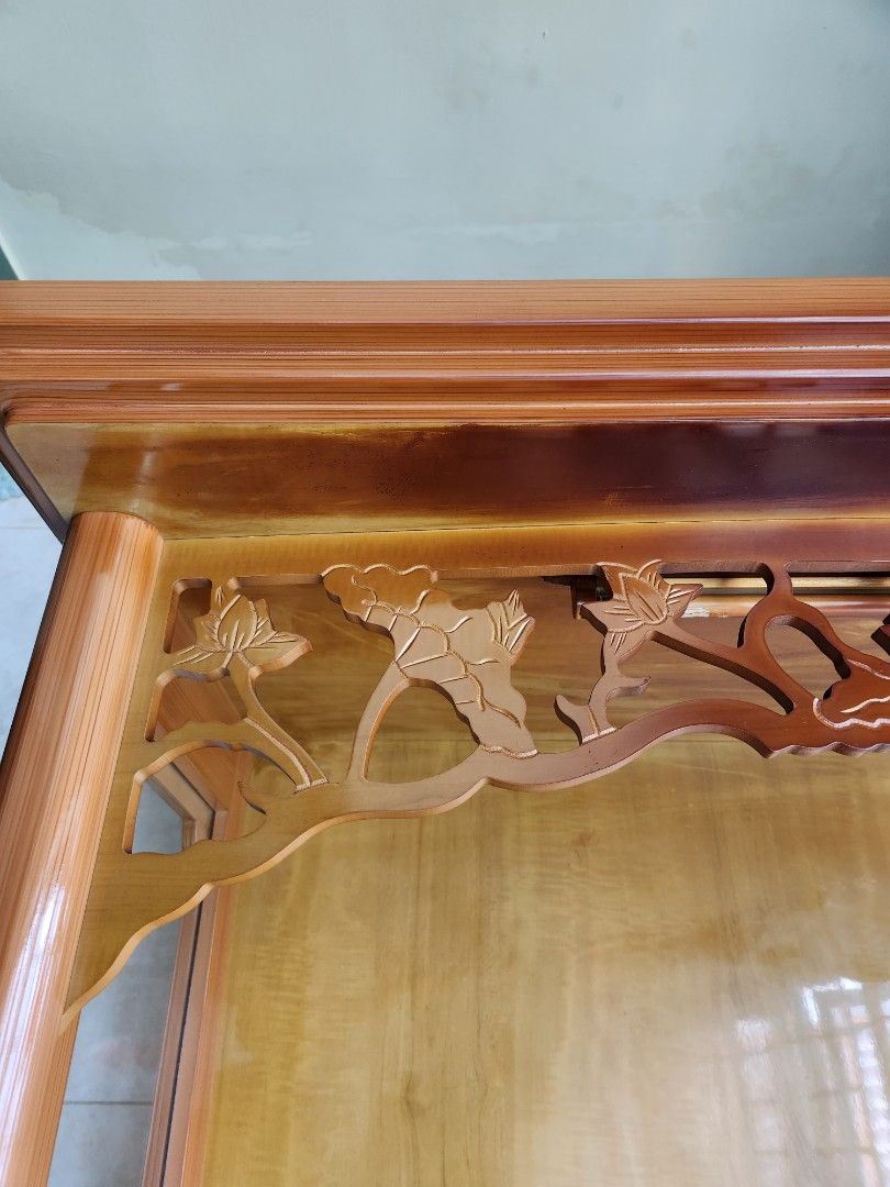 Altar display table (full set) top and bottom with storage, Hobbies ...