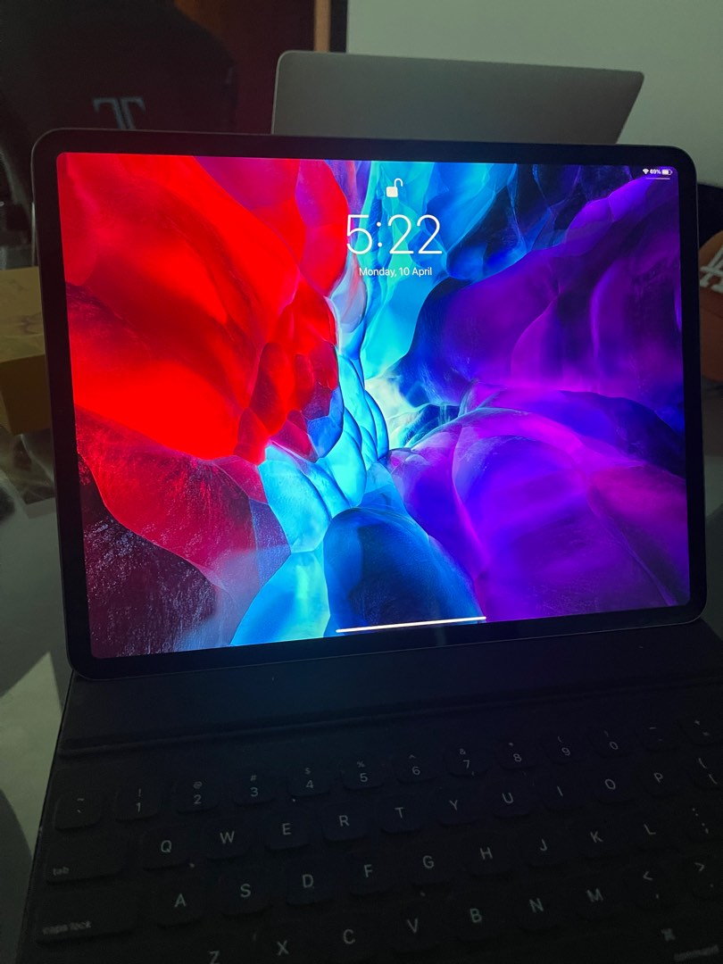 Apple ipad pro 12.9 4th gen 128gb (wifi), Mobile Phones & Gadgets, Tablets, iPad on Carousell