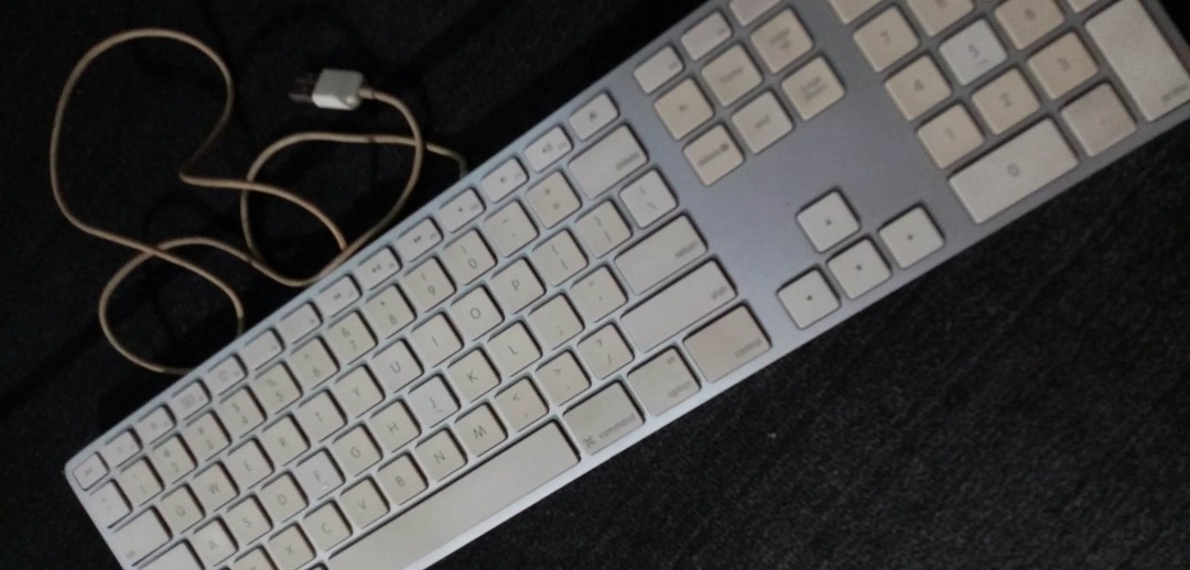 Apple Wired Keyboard With Numeric Keypad White Computers And Tech Parts