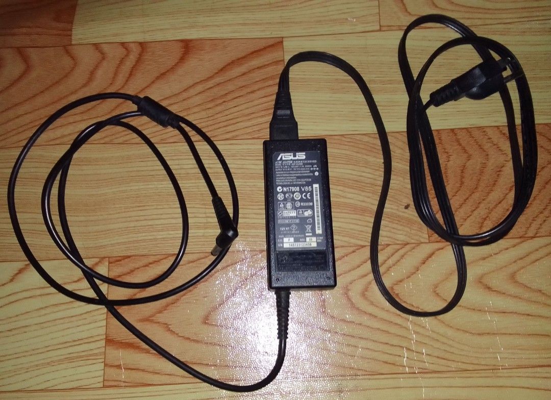 ASUS AC/DC adapter original laptop charger, Computers & Tech, Parts ...