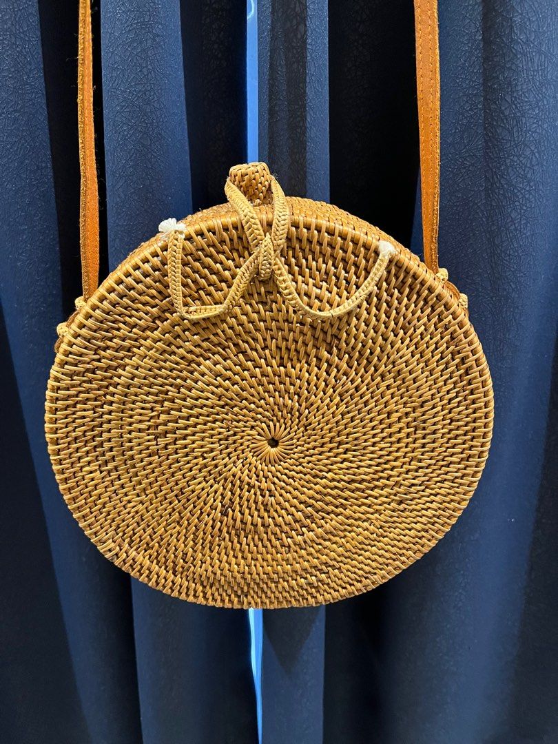 bag anyam bulat, Women's Fashion, Bags & Wallets, Beach Bags on Carousell