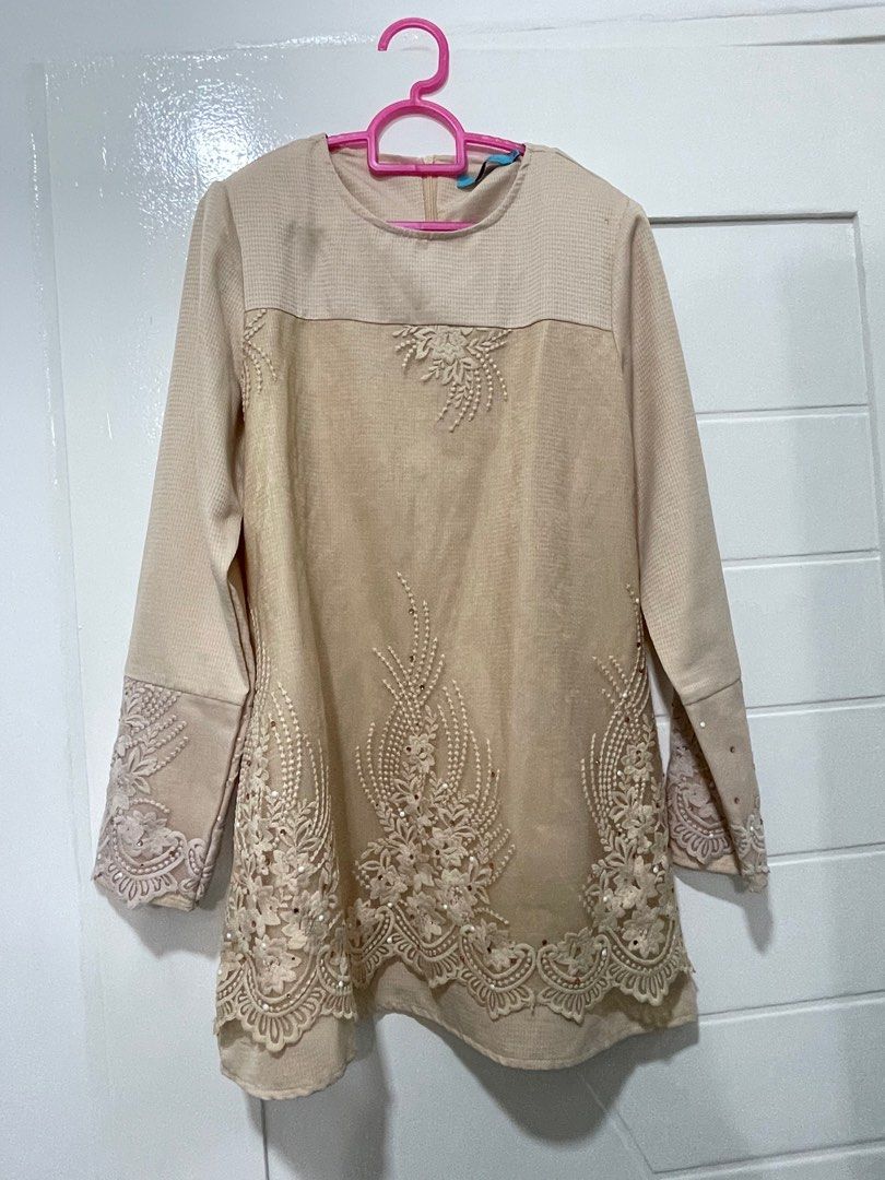 Baju kurung Nude, Women's Fashion, Muslimah Fashion, Baju Kurung & sets on Carousell