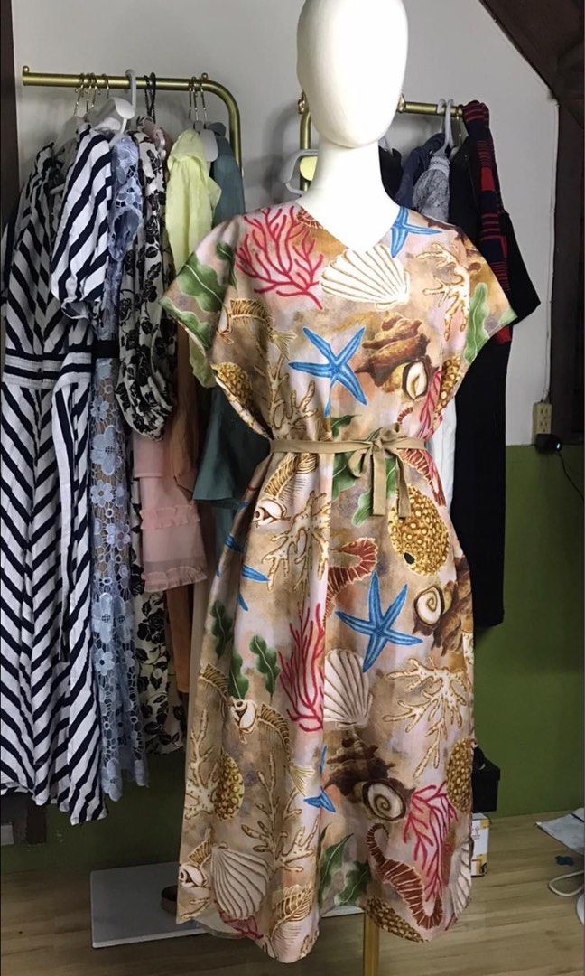 BNWT MERLOT SEA CREATURES PRINT LINEN MIDI DRESS, Women's Fashion ...