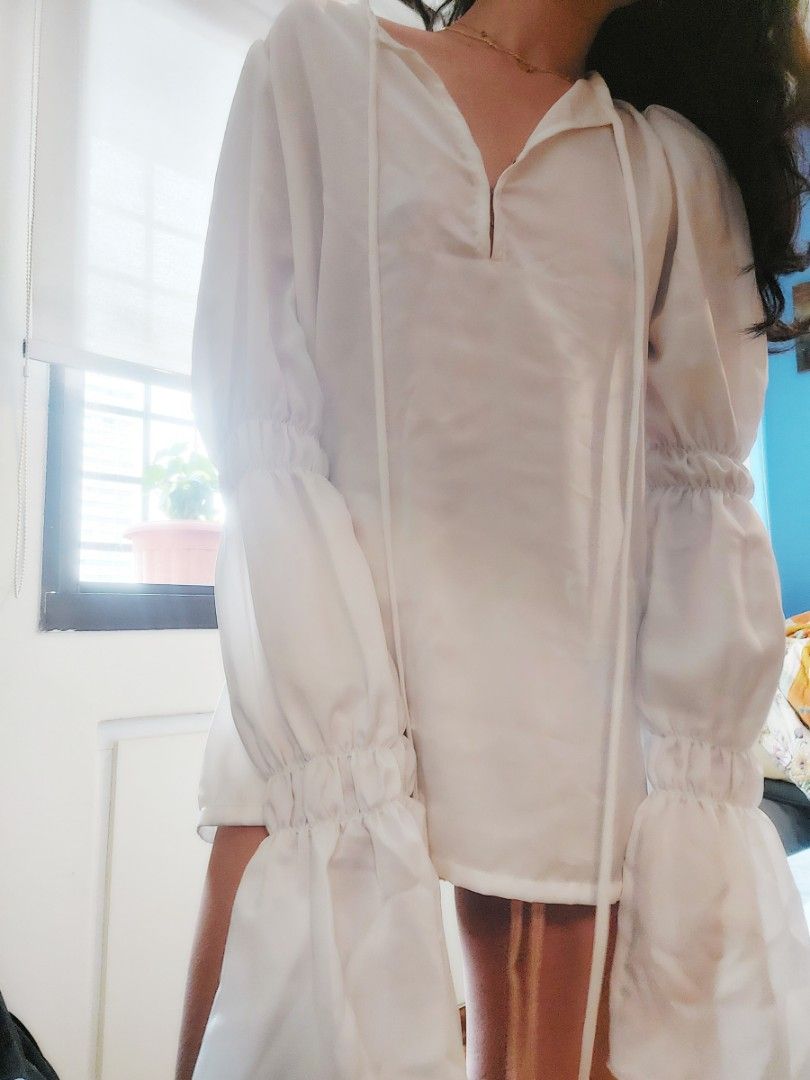 BNWT poet painter peasant tie front puff sleeve top - silky soft & luxe Miss Modern Keeper ...