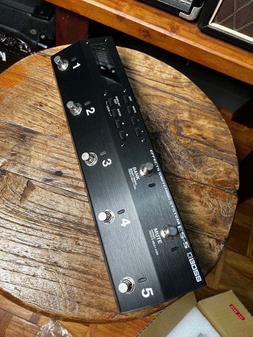 Boss ES-5 Switcher, Hobbies & Toys, Music & Media, Music Accessories on ...