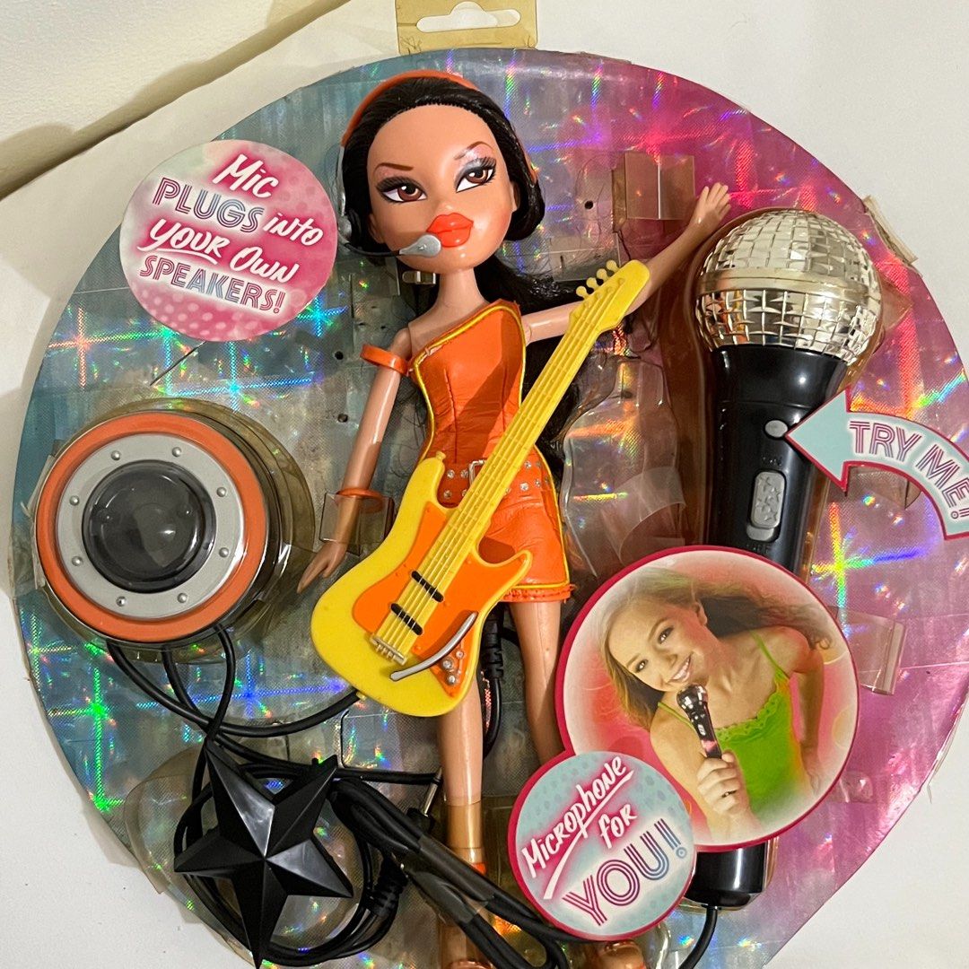 Bratz Jade Neon Pop Divas w/ box, Hobbies & Toys, Toys & Games on Carousell