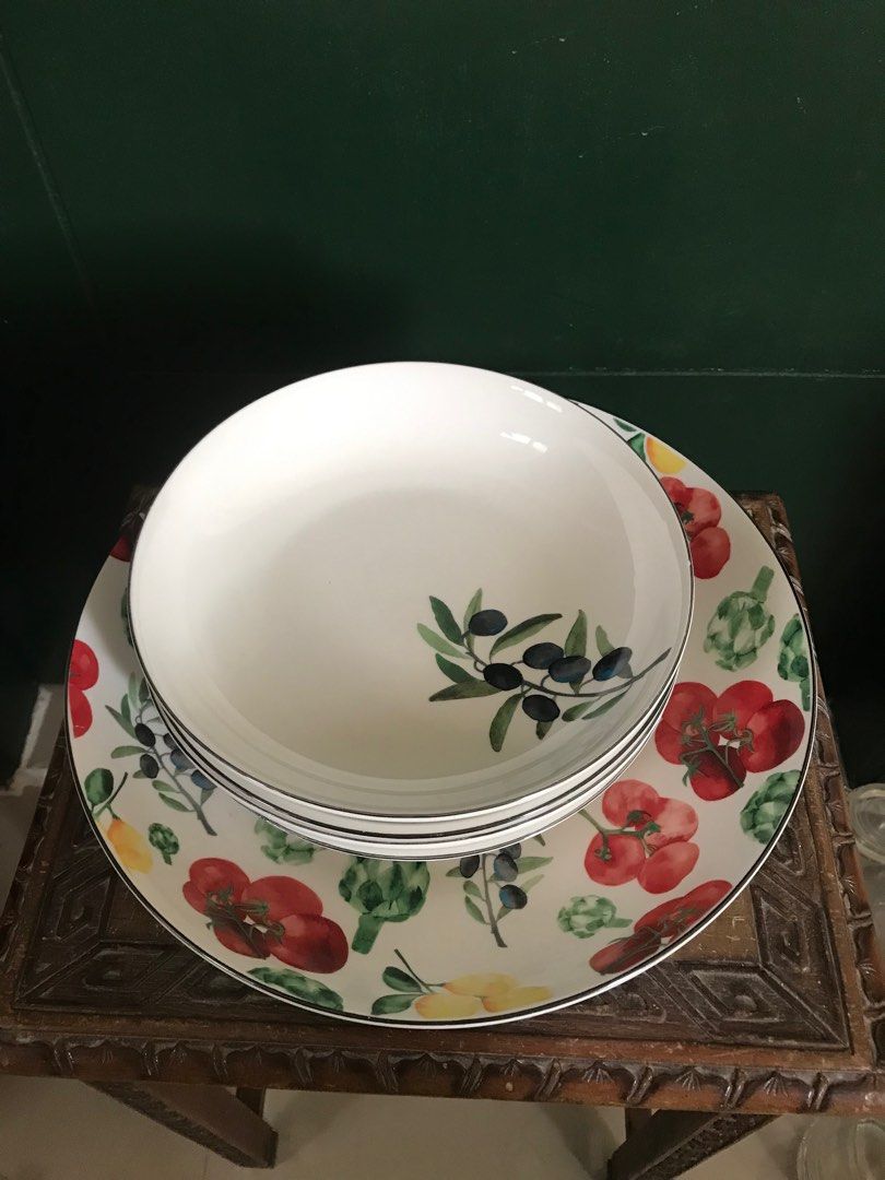 CASA DOMANI Dinnerware Set/Plates/Dishes| MOVING OUT SALE / GARAGE SALE ...