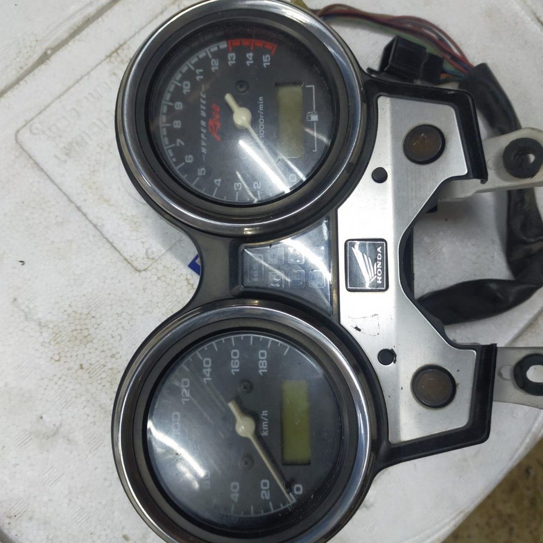 CB400 Revo meter, Motorcycles, Motorcycle Accessories on Carousell