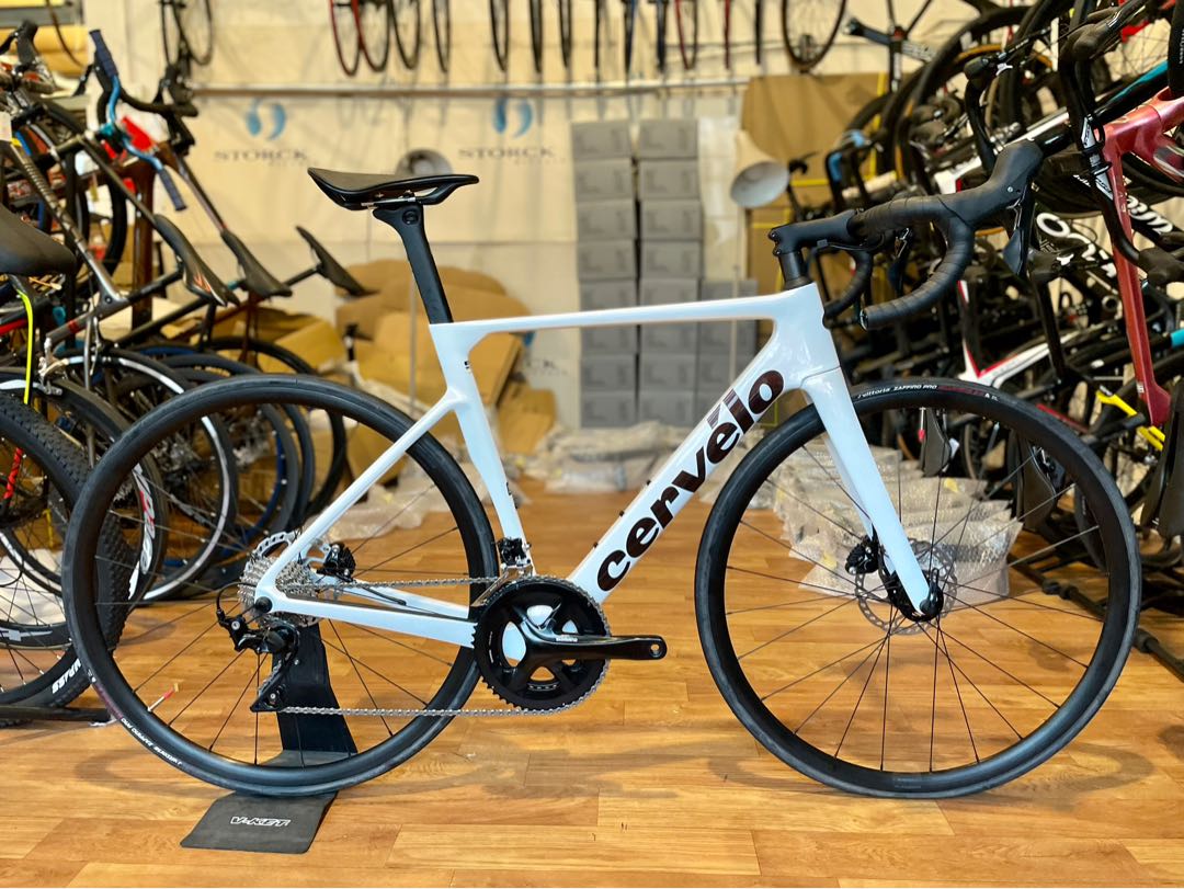 公路單車Cervelo Soloist 105碟剎 公路車 全新現貨 7020 carbon road bike frame, 運動產品, 單車及配件, 單車 - Carousell