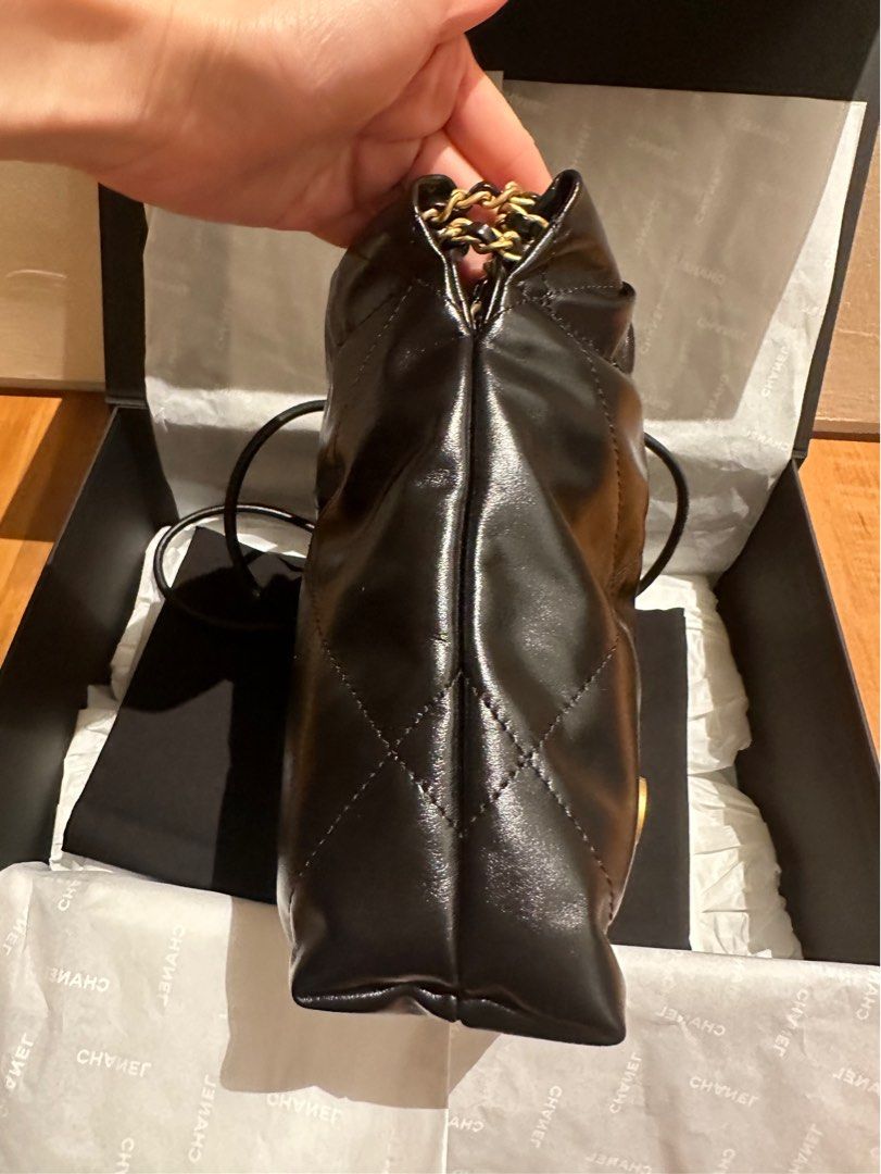 Chanel Mini 22 Bag (black) 23S, Women's Fashion, Bags & Wallets, Cross ...