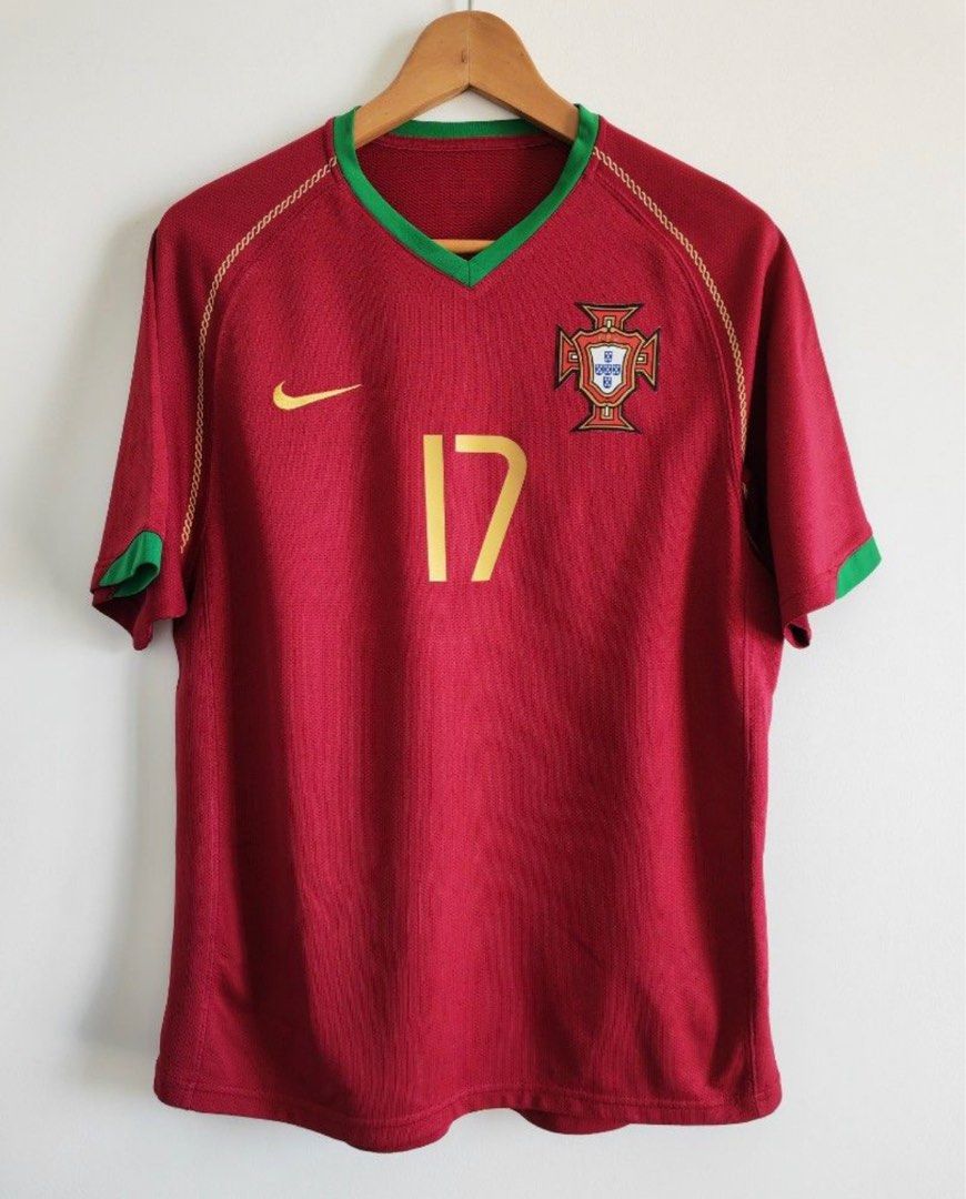 Cristiano Ronaldo 17 Portugal 2006 soccer/football jersey/kit rare ...