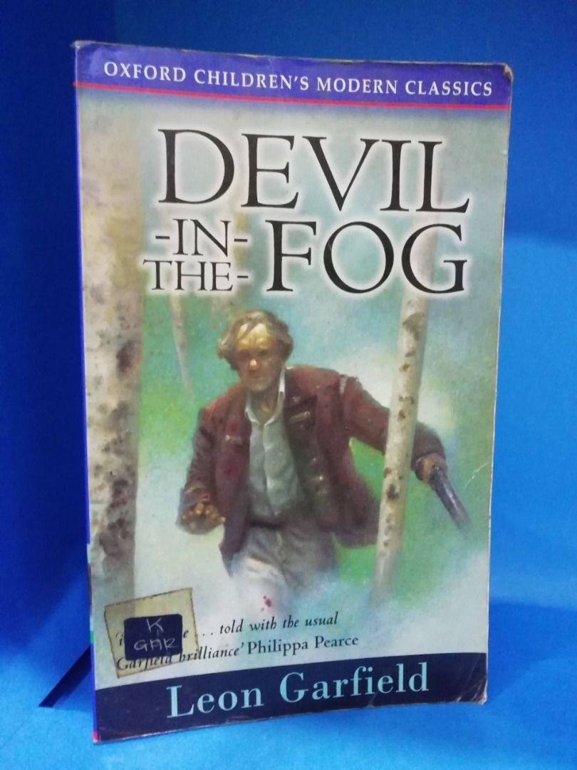 DEVIL IN THE FOG LEON GARFIELD, Hobbies & Toys, Books & Magazines ...