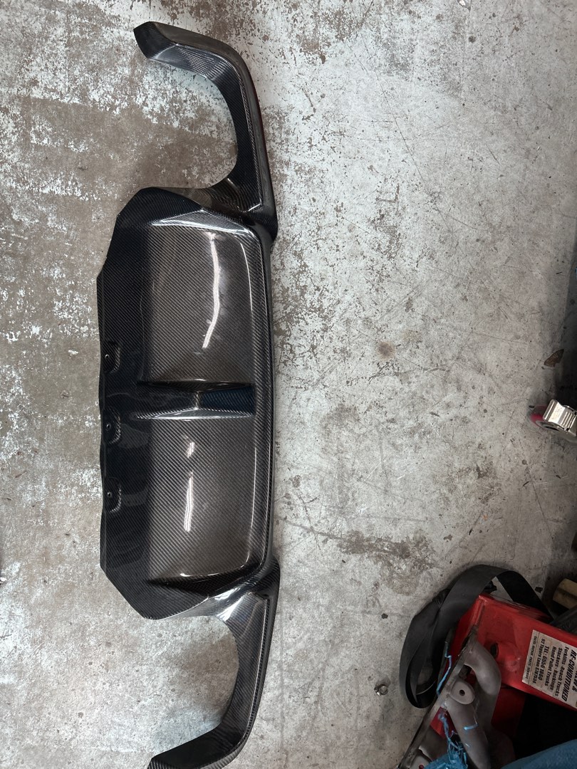 f10 carbon diffuser, Car Accessories, Accessories on Carousell