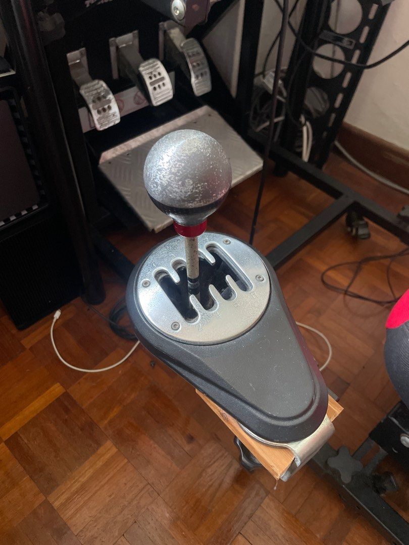 Full Thrustmaster Racing cockpit all inclusive, Video Gaming, Gaming ...
