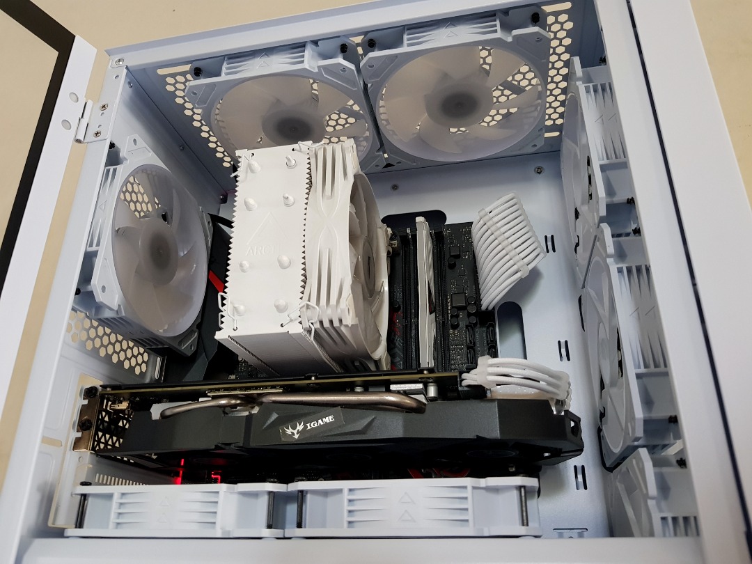 Gaming Rig White Set Up w/ ROG Strix Motherboard Desktop PC System Unit ...