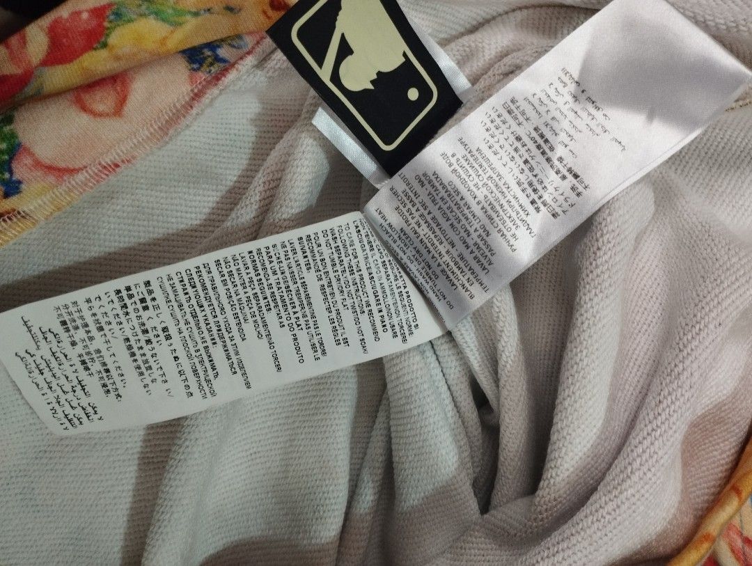 Gucci longsleeves x Chikae Ide on Carousell