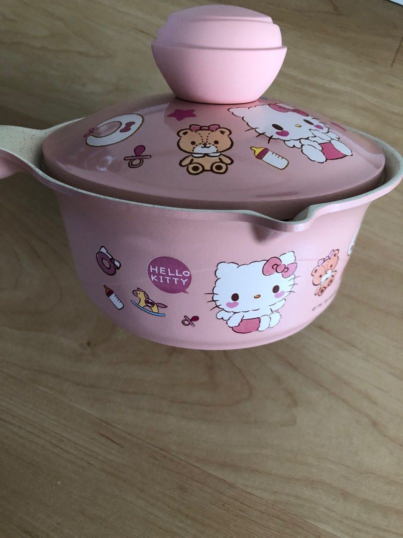 Hello Kitty cooking pot, Furniture & Home Living, Kitchenware ...