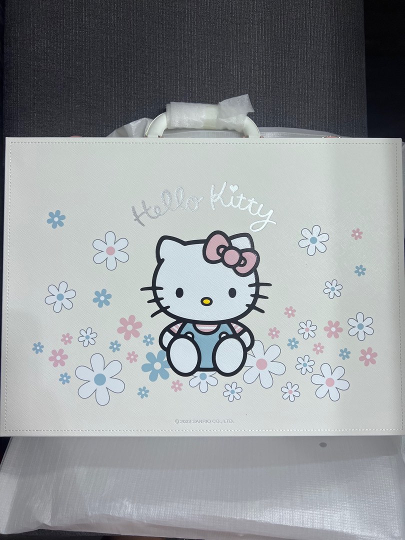 Hello Kitty Mahjong Limited Edition, Hobbies & Toys, Memorabilia ...