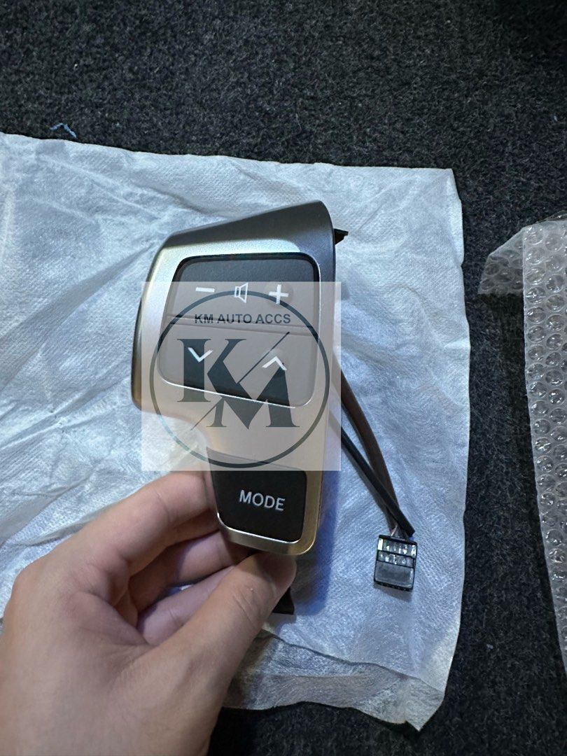 Toyota Original Hiace Steering Audio Multifunction pad/ Hiace ...
