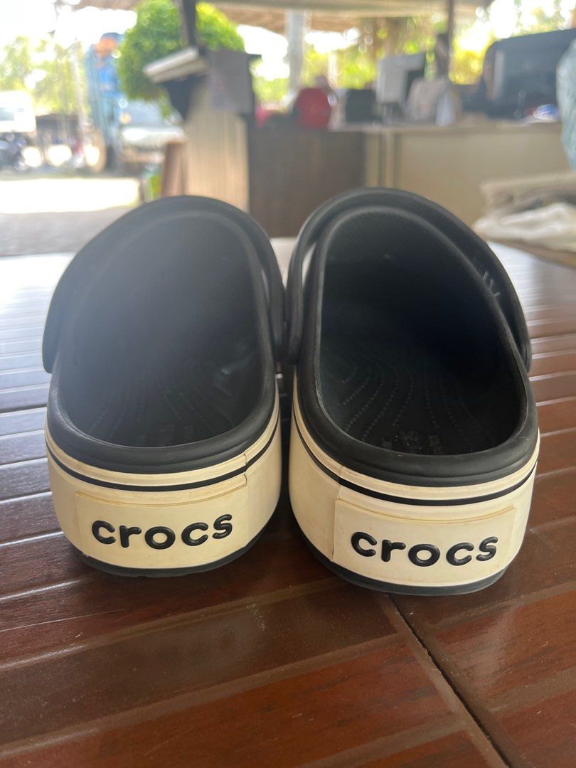 Iconic crocs comfort, Women's Fashion, Footwear, Slippers and slides on Carousell