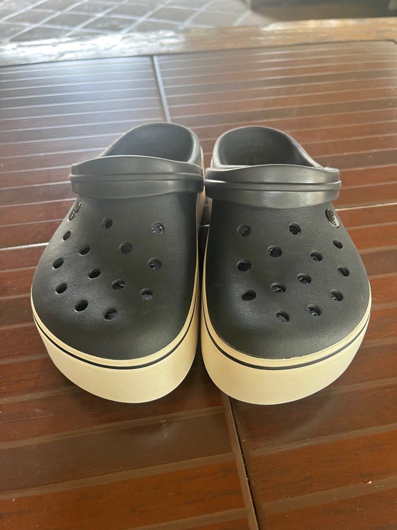 Iconic crocs comfort, Women's Fashion, Footwear, Slippers and slides on Carousell