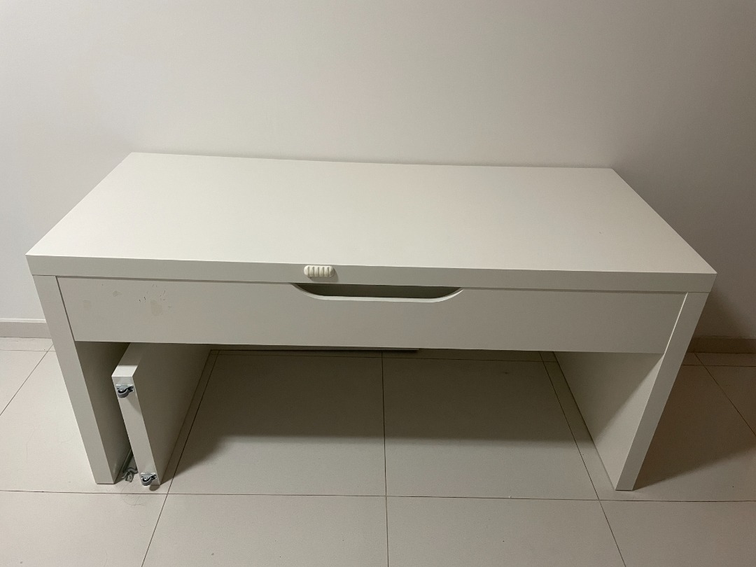 Ikea Malm Desk with pull out panel - White, Furniture & Home Living ...