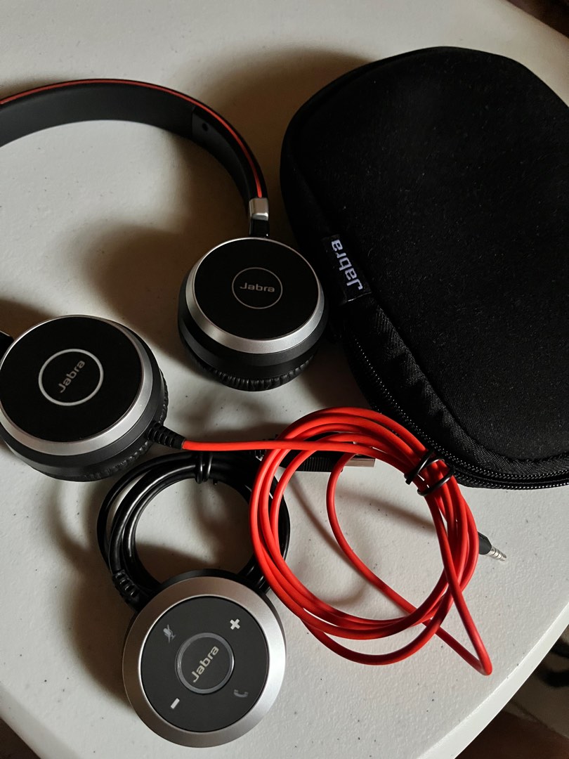 Jabra Evolve 40 with Noise Cancellation and USB controller on Carousell