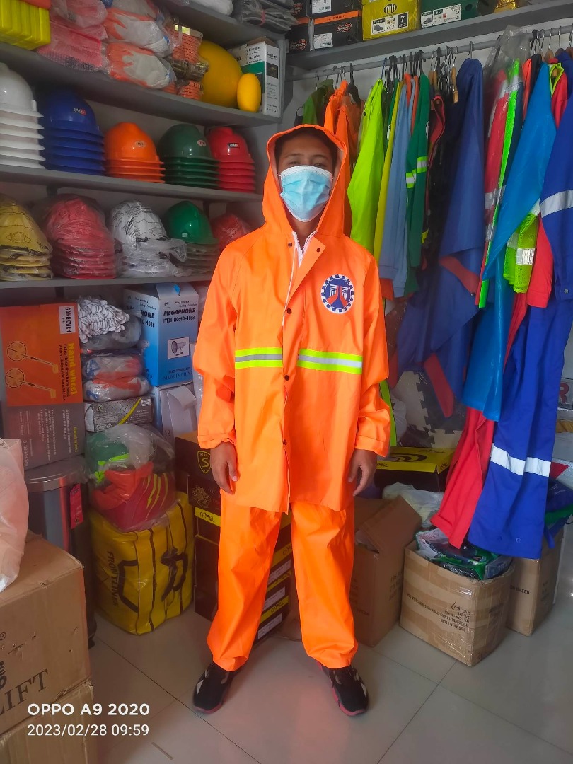 Jacket & pants Raincoat Kapote on Carousell