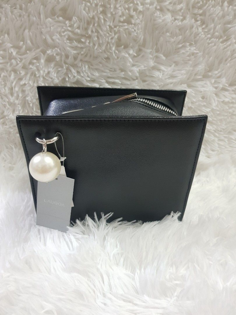 Japan brand bag box type sling bag shoulder bag handbag new with tag on ...