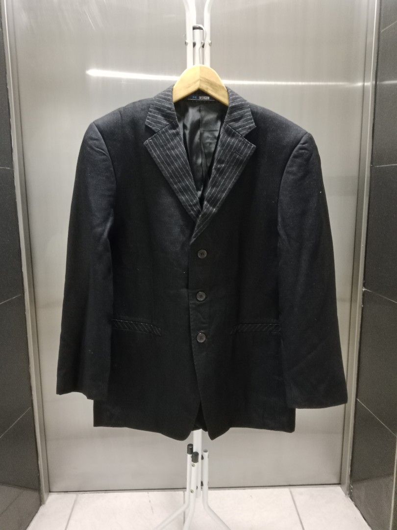 JAS PRIA HITAM, Fesyen Pria, Pakaian , Atasan di Carousell