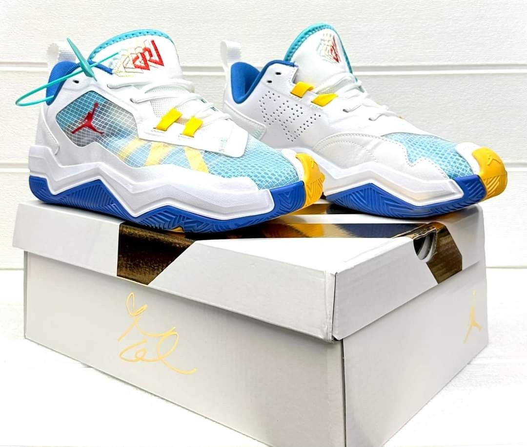 Westbrook One Take 4, Men's Fashion, Footwear, Sneakers on Carousell