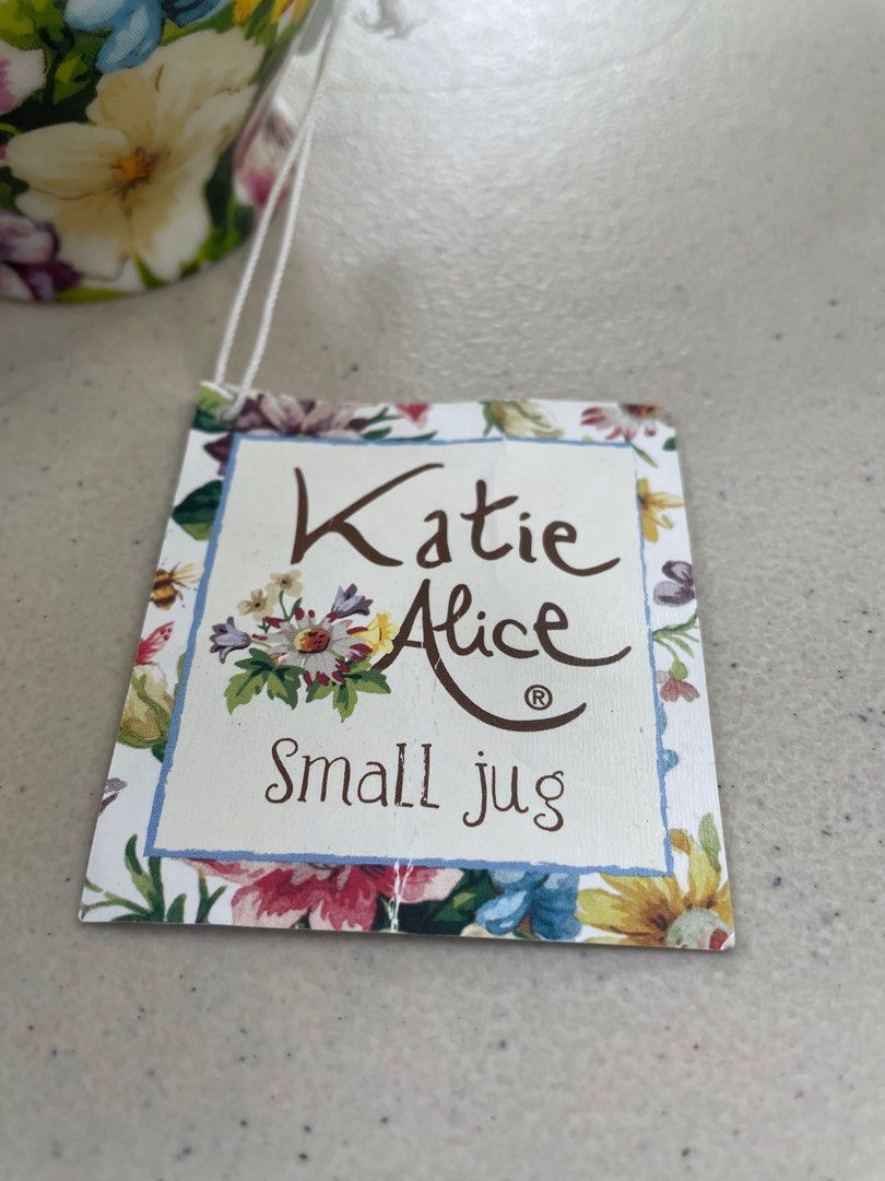 Katie Alice Set (creamer/milk jug, tea cup and saucer, 6 cup tea pot ...