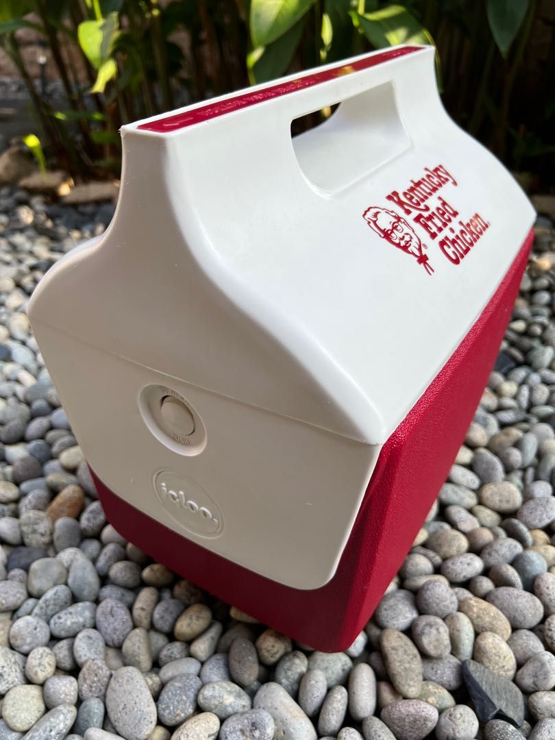 KFC x Igloo ice box, Hobbies & Toys, Memorabilia & Collectibles ...