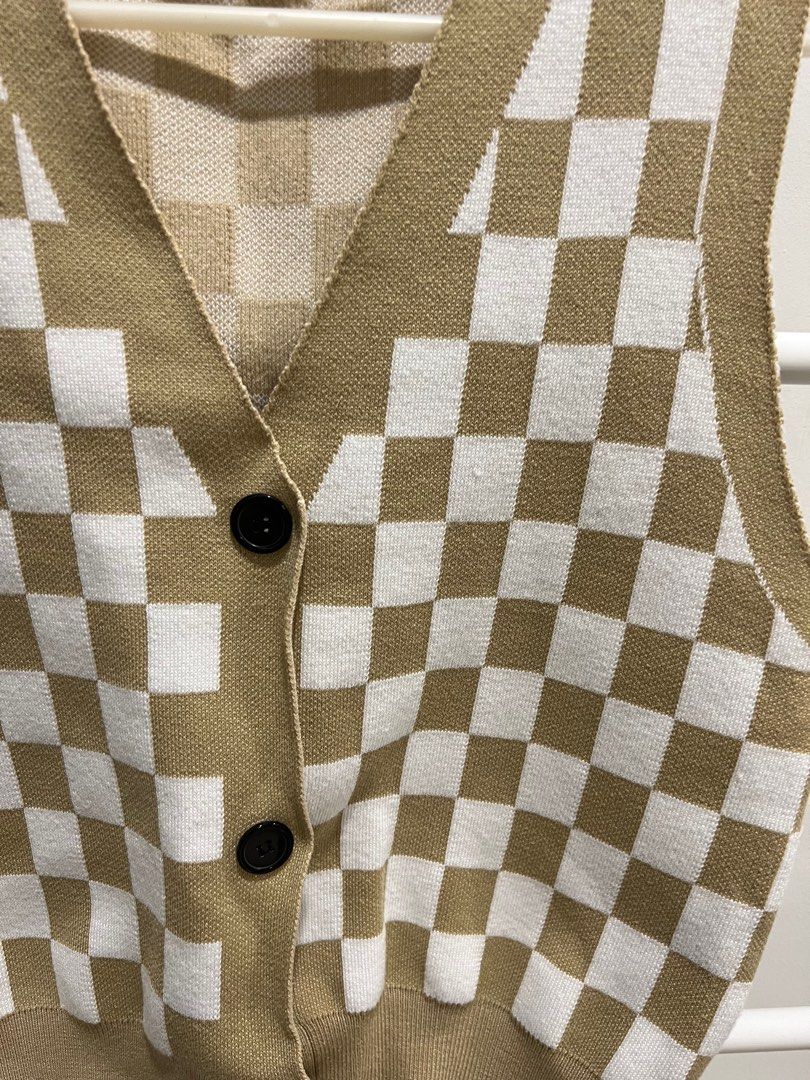 Khaki checker knitted vest, Women's Fashion, Coats, Jackets and ...