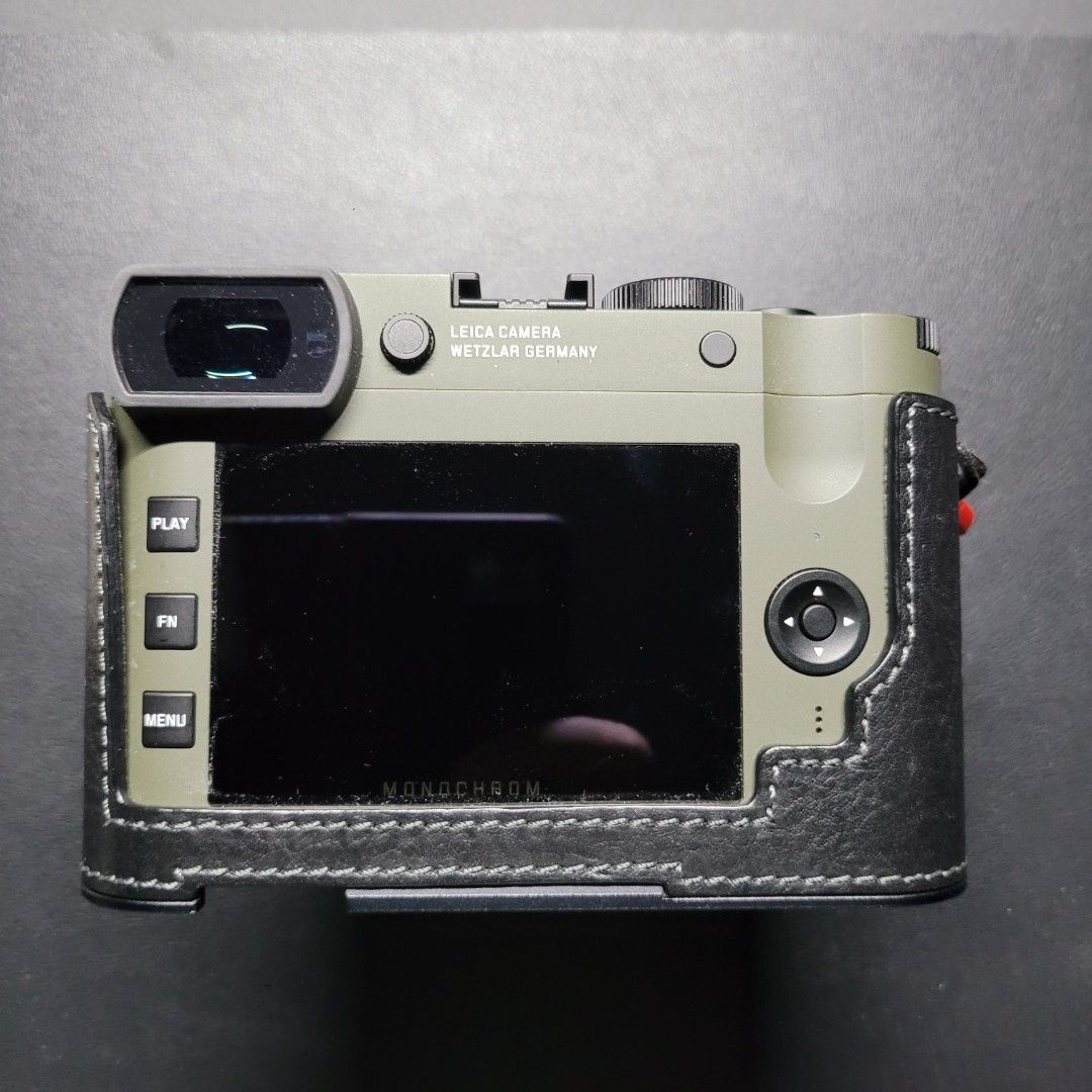 Leica Q2 Monochrome Reporter (Rare), Photography, Cameras on Carousell