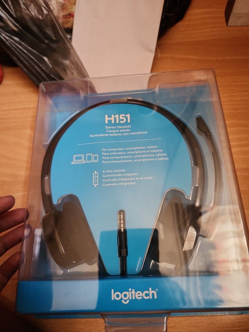 Logitech headset h151, Audio, Headphones & Headsets on Carousell