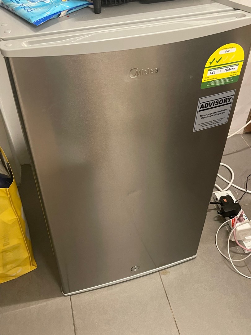 Midea Mini Fridge 93L, TV & Home Appliances, Kitchen Appliances ...