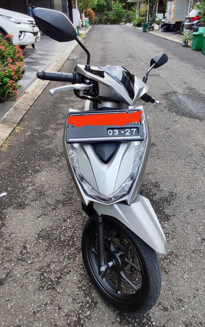 Motor beat 2022 Deluxe, Motor di Carousell