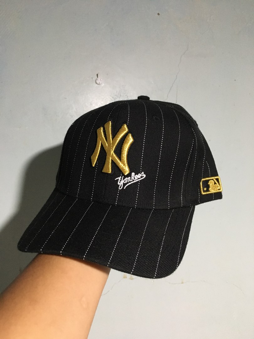 New York Yankees Pin Stripe Cap on Carousell