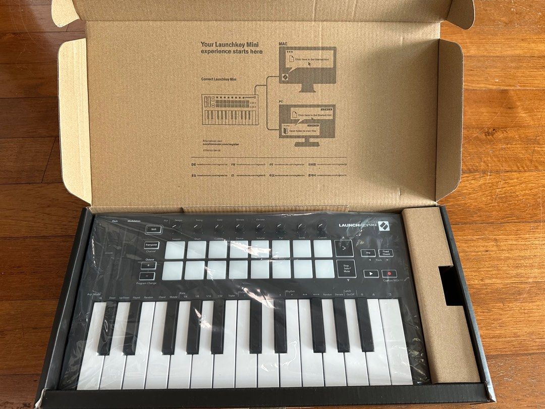 Novation launchkey mini MK3, Hobbies & Toys, Music & Media, Music ...