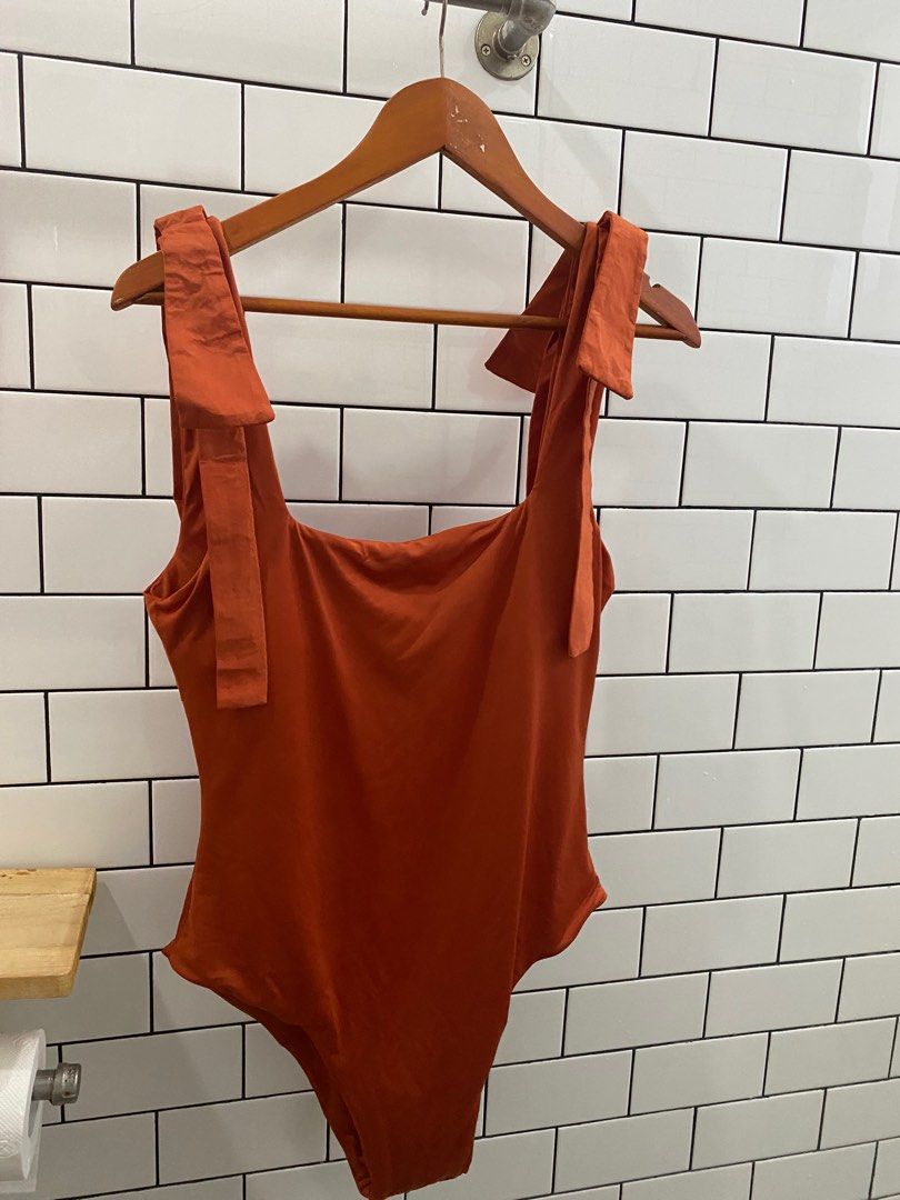 Ocean Essentials One Piece, Women's Fashion, Swimwear, Bikinis ...