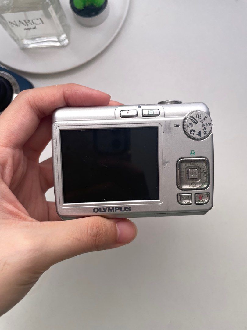 Olympus FE-210, Photography, Cameras on Carousell