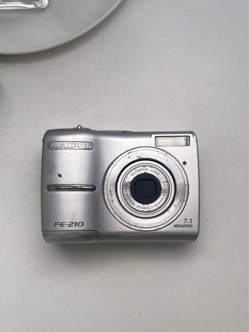 Olympus FE-210, Photography, Cameras on Carousell