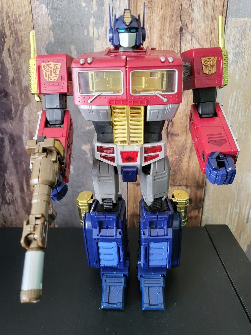 Optimus Prime Master Piece YOH, Hobbies & Toys, Toys & Games on Carousell