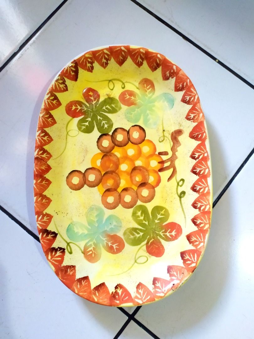 Piring keramik motif Buah2an, Perabotan Rumah di Carousell