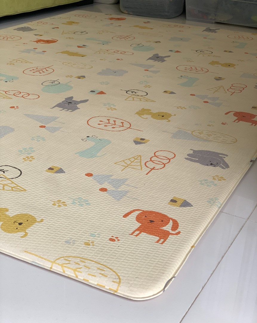 Plastic mat, two sided, waterproof (185cm x 128 cm x 1 cm), Furniture ...